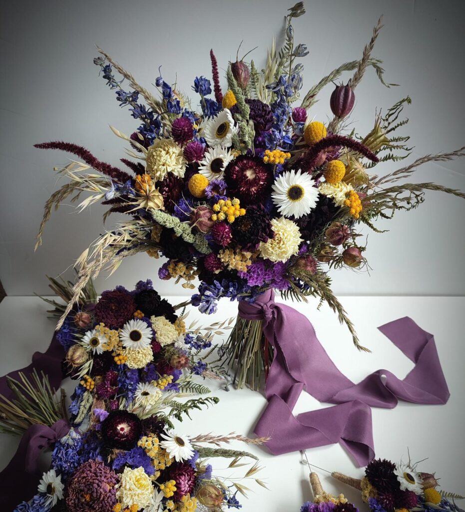 Dried Flower Wedding Bouquets/Posies – Iris & Teasel