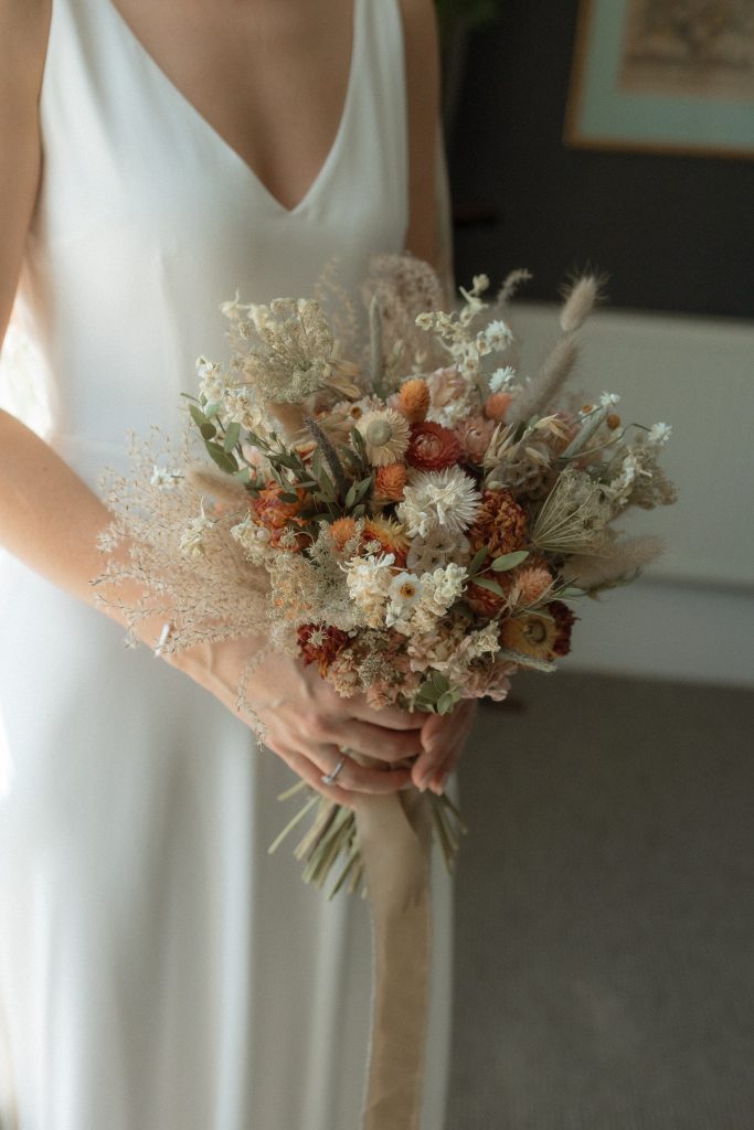 Dried Flower Wedding Bouquets/Posies – Iris & Teasel